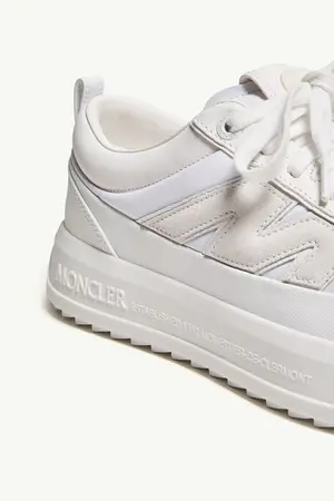 Moncler Altive Low-top Sneakers With Round Toe And Lace-up Fastening - White