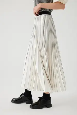 EXQUISE Pleated Painted Midi Skirt