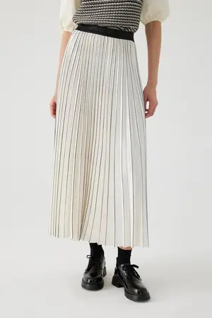 EXQUISE Pleated Painted Midi Skirt