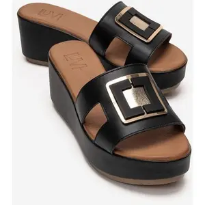 FOREVER & ALWAYS SHOES Hiola Leather Platform Sandal - Black