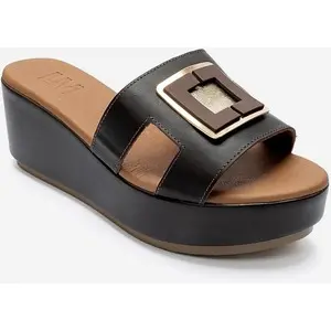 FOREVER & ALWAYS SHOES Hiola Leather Platform Sandal - Brown