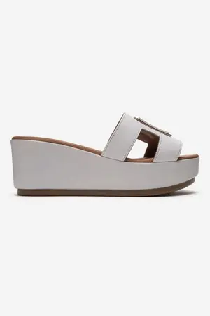 FOREVER & ALWAYS SHOES Hiola Leather Platform Sandal