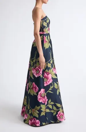 Carolina Herrera Peony Jacquard Strapless Gown