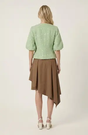 MODENAIRE Elegant Puff Sleeve Top With Metallic Button Accents