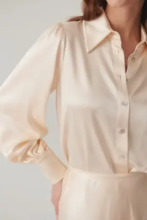 EXQUISE Kaia Satin Shirt