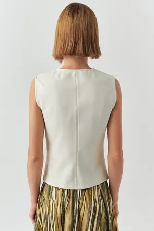EXQUISE Baylor Sleeveless Knit Blouse