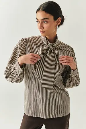 EXQUISE Indigo Cotton Blouse