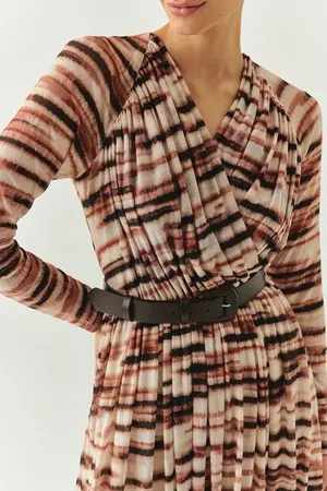 EXQUISE Bellamy K. Midi Dress With V-neck And Long Sleeves