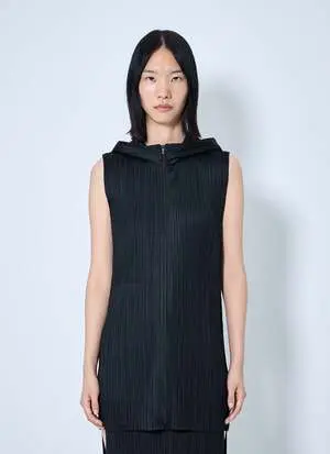 Issey Miyake Pleated Zip-front Sleeveless Tio - Black