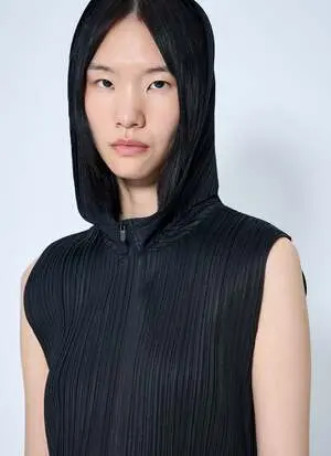 Issey Miyake Sleeveless Hooded Zip-up Top