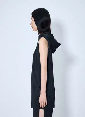 Issey Miyake Sleeveless Hooded Zip-up Top