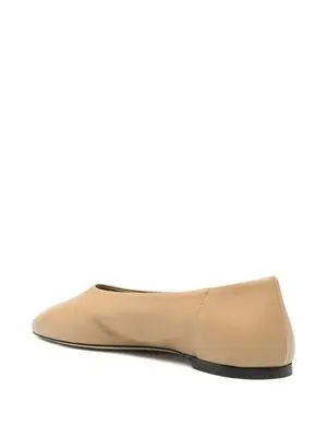 TOTEME Slip Leather Ballet Flats