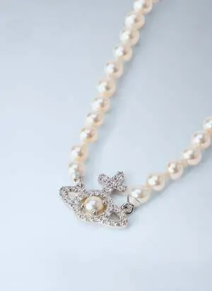VIVIENNE WESTWOOD Olympia Pearl Necklace