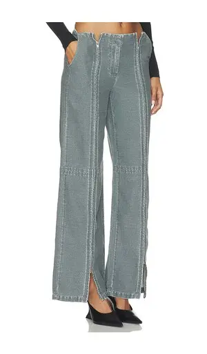 BY.DYLN Nyra Jeans With Zipper Detail