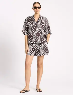 ALBARAY Mono Palm Print Shorts
