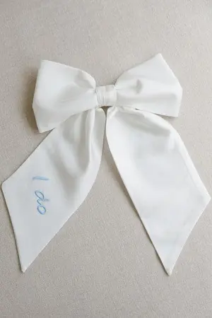 UNTAMED PETALS I Do Bow