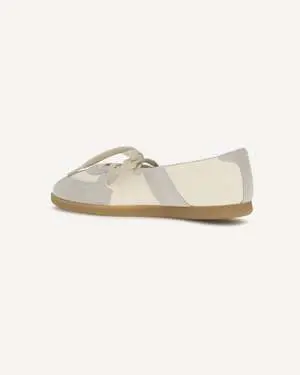 MAISON MARGIELA Lace-up Leather Ballerinas - Cream