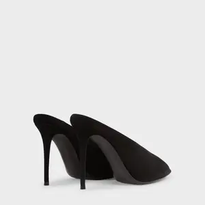 GIUSEPPE ZANOTTI Intriigo Cluedo 105
