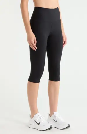 Year Of Ours Ribbed High Waist Capri Leggings