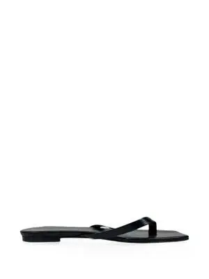 AeydĒ Square-toe Thong Sandals - Black