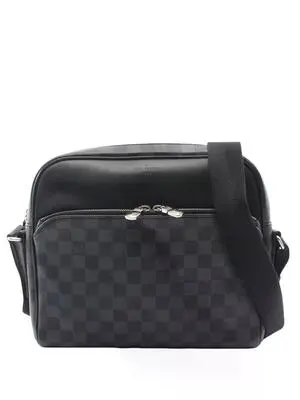 LOUIS VUITTON 2018 Damier Graphite Dayton Reporter Pm Crossbody Bag - Black