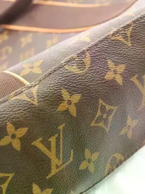 LOUIS VUITTON 2010 Bobourg Monogram Tote Bag