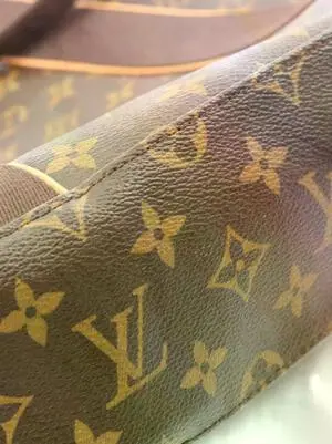 LOUIS VUITTON Monogram Canvas Tote Bag
