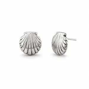 GOLD & HONEY Scallop Shell Stud Earrings - Silver