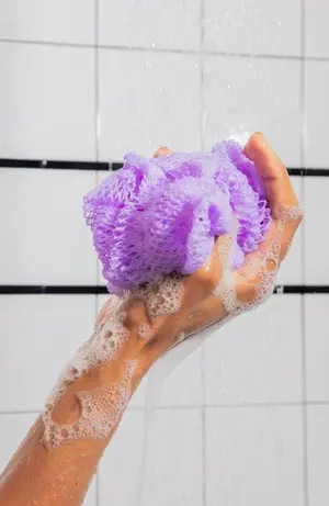 LUV SCRUB Mesh Body Exfoliator - Luvender
