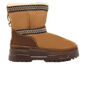 UGG Classic Mini Trailgazer Boots - Brown