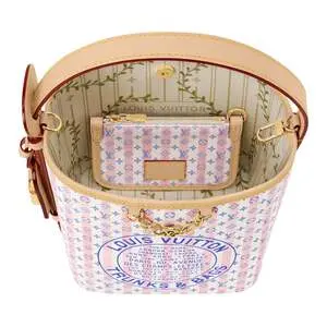 LOUIS VUITTON Monogram Bucket Bag