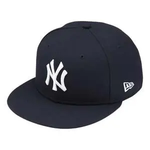 Supreme X New York Yankees X New Era - Black