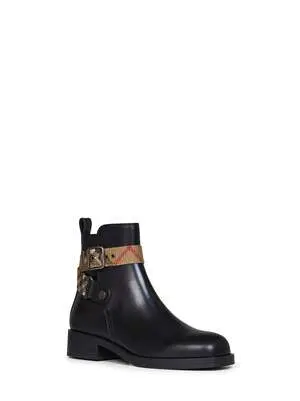 Burberry Leather Huntley Ankle Boots With Equestrian Strap - Multicolor