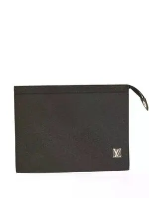 LOUIS VUITTON Pochette Voyage Taiga Leather Clutch Bag - Black