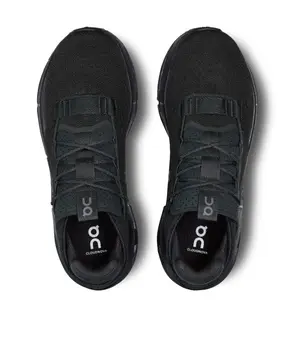 On Cloudnova 2 Sneaker