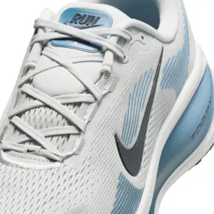 Nike Vomero 18 Road Running Shoes