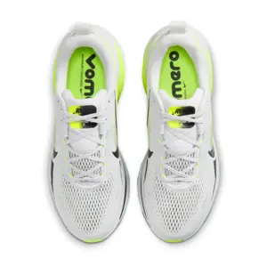 Nike Vomero 18 Road Running Shoes