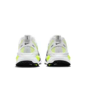 Nike Vomero 18 Road Running Shoes