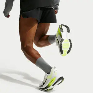 Nike Vomero 18 Road Running Shoes