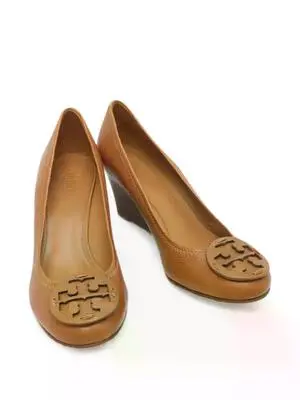 Tory Burch Sally Logo Plaque Wedge Pumps