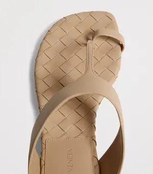 Bottega Veneta Lambskin Livia Thong Sandals - Neutral