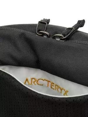 Arc'teryx Mantis 2 Logo Messenger Bag
