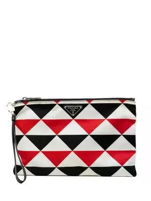 Patterned Clutches