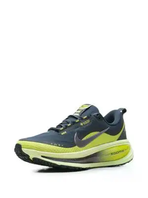 Nike Vomero 18 Sneakers