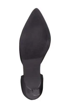 Tahari Moreno Half D'orsay Pump
