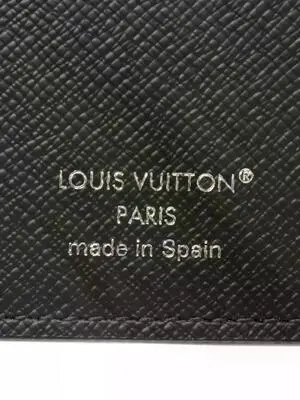 LOUIS VUITTON 2021s Brazza Monogram Eclipse Wallet