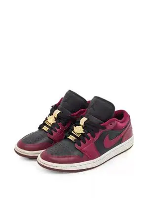 JORDAN 1 Dark Beetroot Sneakers