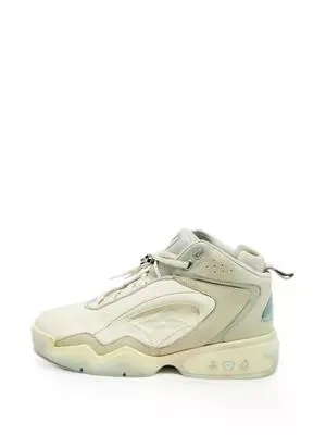 LOUIS VUITTON Trainer Sneakers