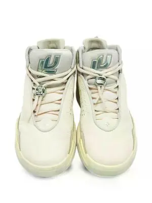LOUIS VUITTON Trainer Sneakers