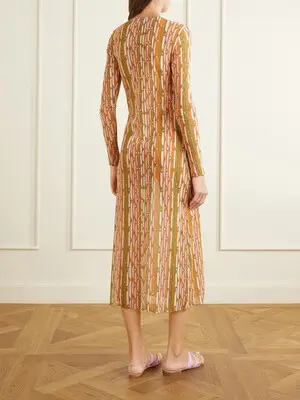 La DoubleJ Slinky Swing Printed Midi Dress - Pink